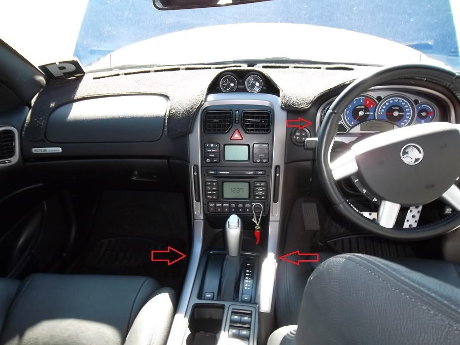 Vz instrument cluster and centre dash | Just Commodores